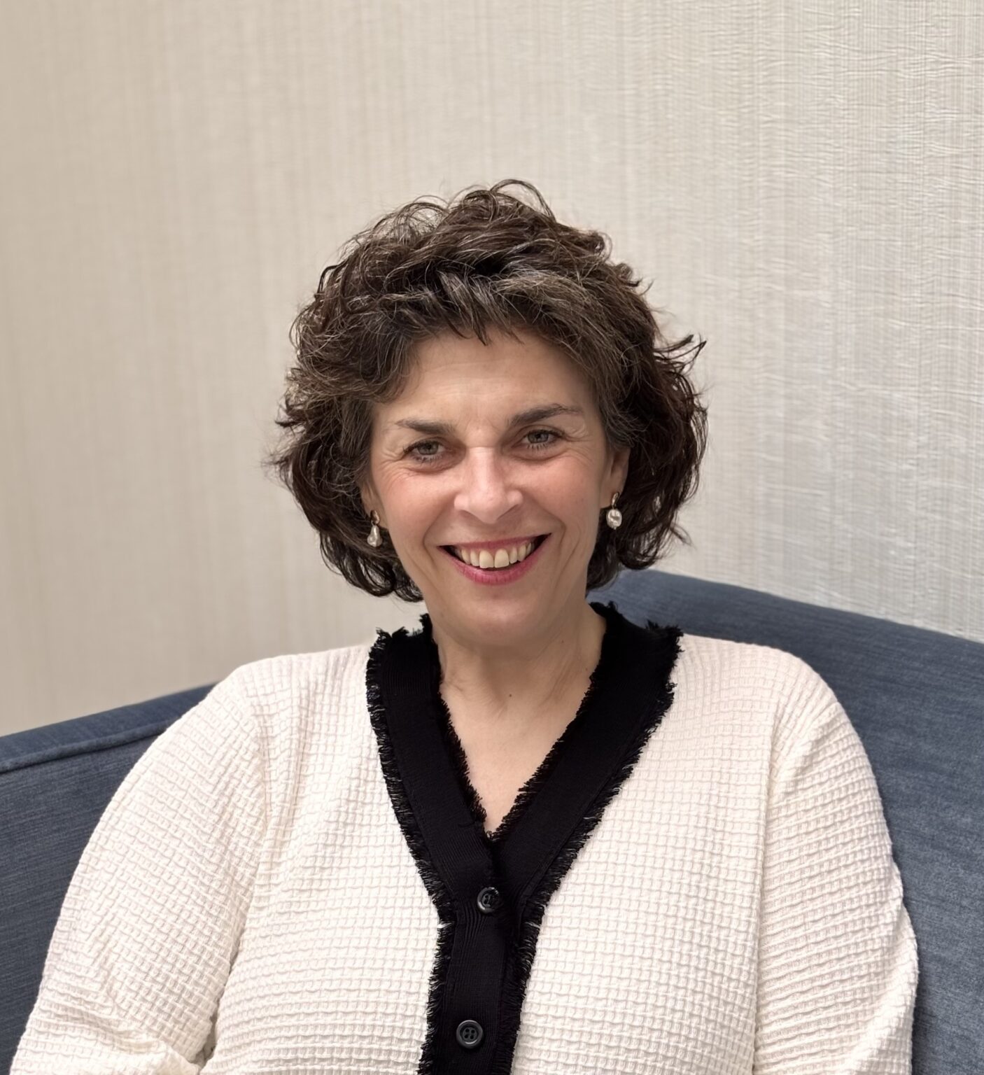 Jennifer Levin, PhD, LMFT, FT – Praxis Continuing Education and Training